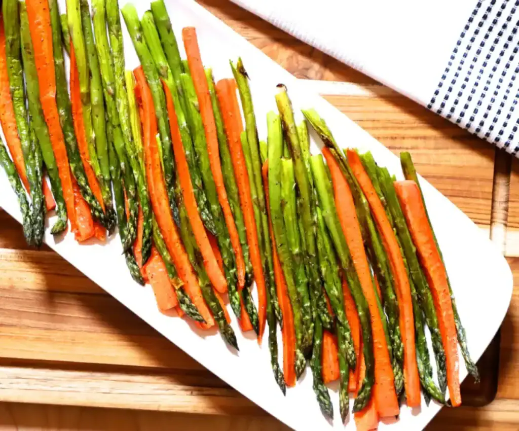 Easy Easter Side Dishes (Simple Recipes for Brunch, Dinner & Potlucks)